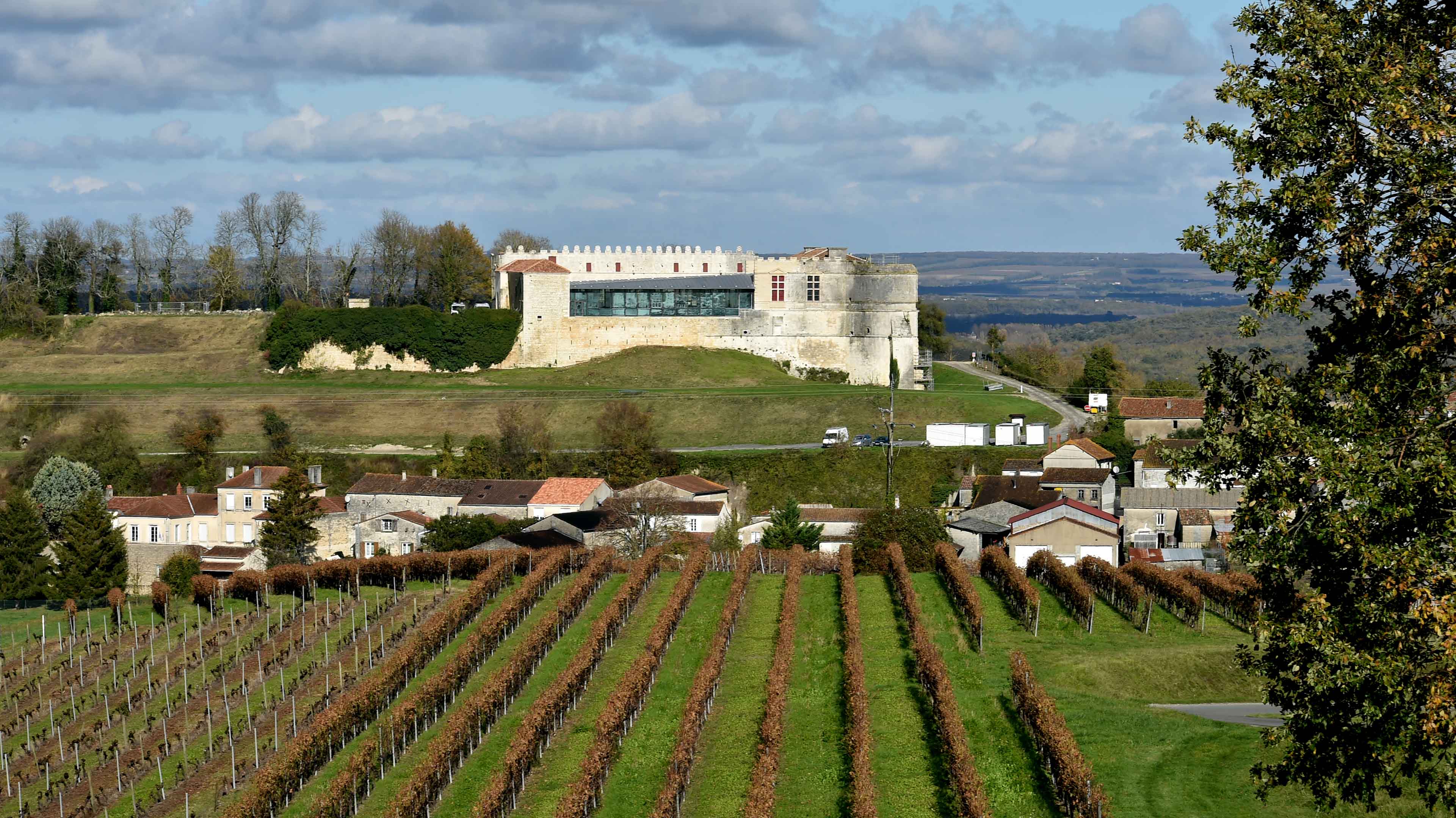 Le château de Bouteville, site majeur du cognaçais